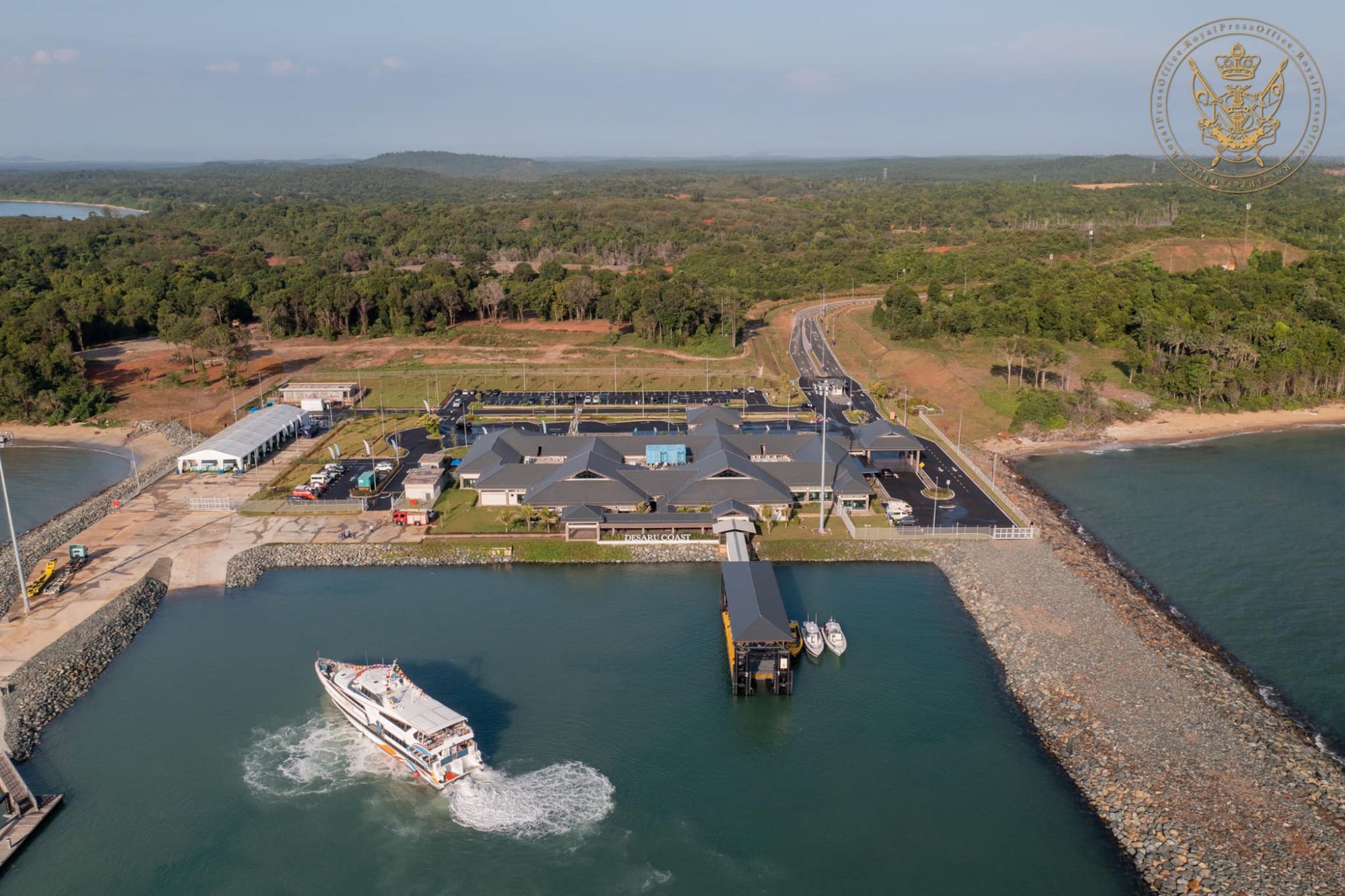 OFFICIALLY LAUNCHING DESARU COAST FERRY TERMINAL – MK ENERGY